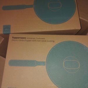 Tupperware | Kitchen | Tupperware Daily Universal Cookware 94 24cm ...